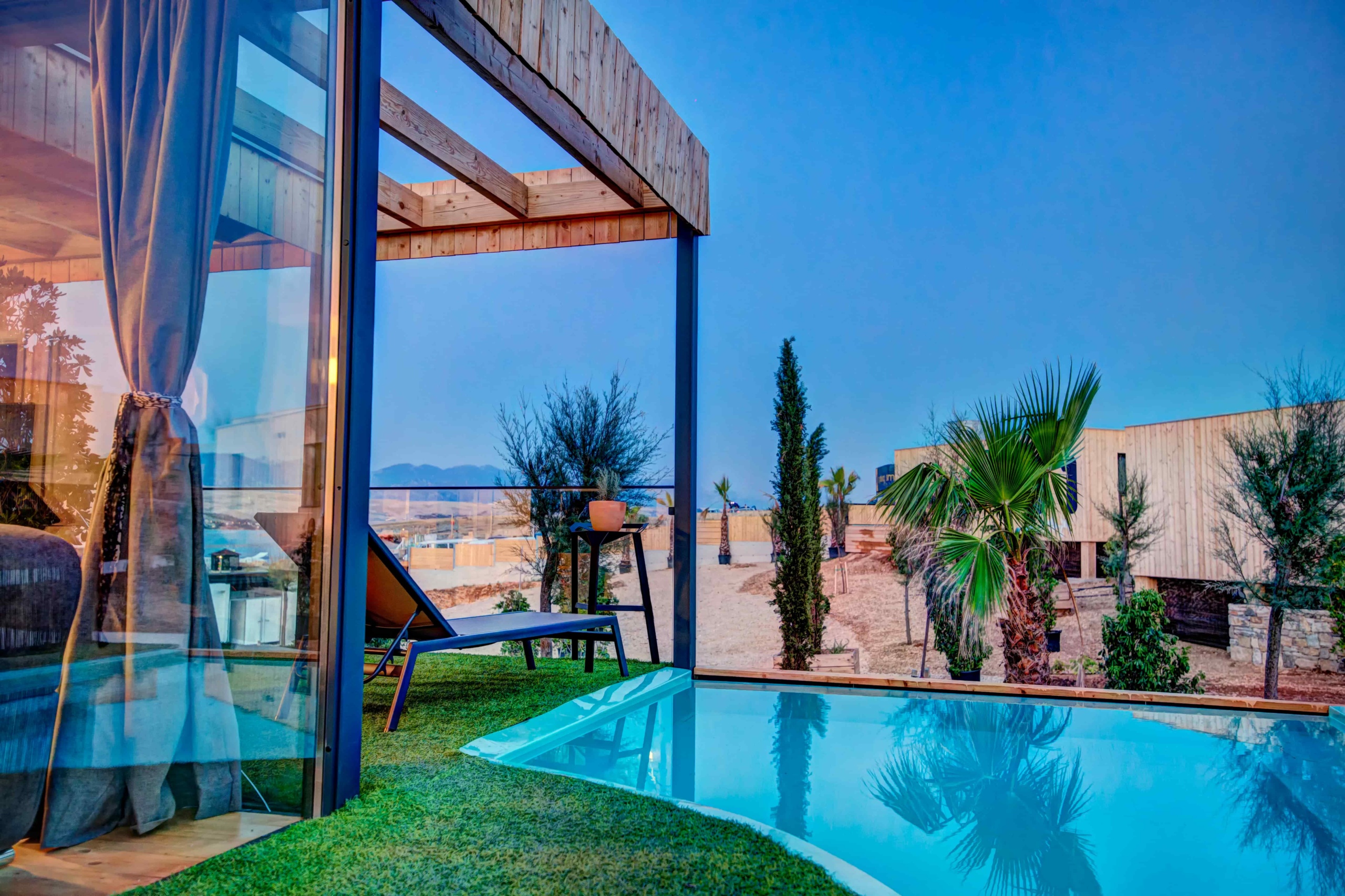 Noa Glamping Resort - Royaluxs Travel
